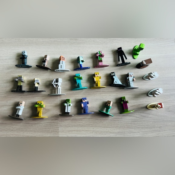 Toys | Collection Of 24 Minecraft Nano Metalfigs | Poshmark